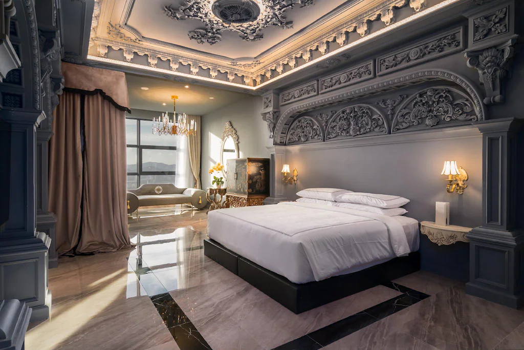 Arte by Thomas Chan nearby Segambut KTM Komuter Station, Kuala Lumpur ...